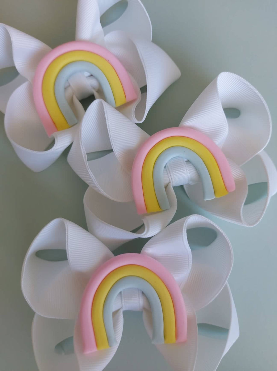 Rainbow Bows – That Preppy Bow